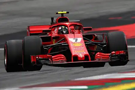 ”Kimi on edelleen siellä” - Räikkösen nimi on Mersu-pomon huulilla